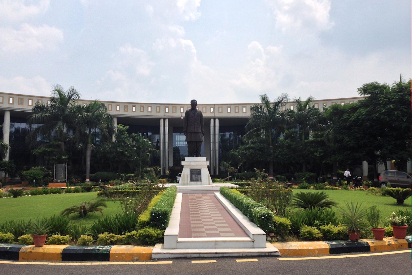 RMLNLU: Extra-curricular Achievements | SCC Times